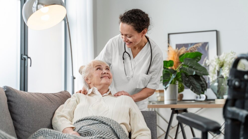 liveInCare – Nurse on Demand
